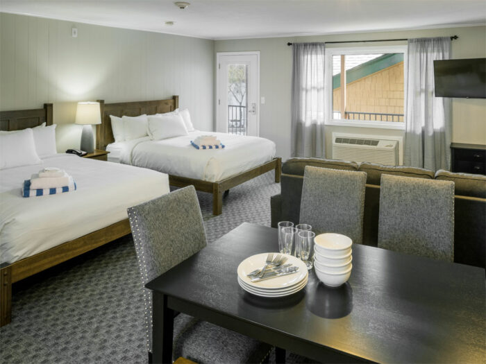 Photos - Images of our Winnipesaukee Hotel - Center Harbor Inn